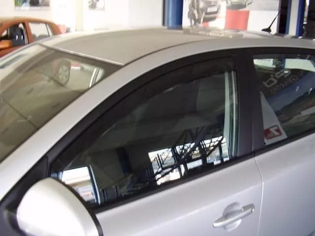 BOČNI VETROBRANI (PREDNJI) ZA KIA CEED (5 VRATA, 2006-)