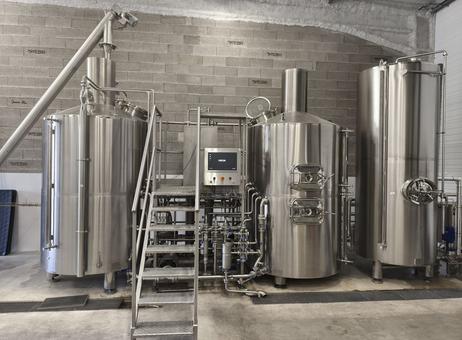 Oprema za kraft pivaru COENCO iz 2024: pivara + 5 fermentora (80hL) + dovod slada Najprodavaniji