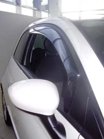 BOČNI VETROBRANI (PREDNJI) ZA FIAT 500