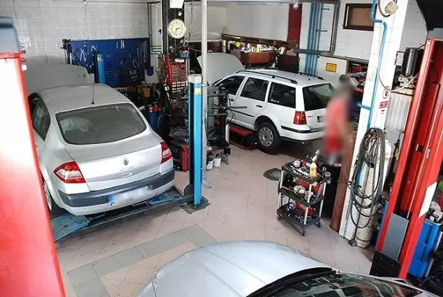 JAGUAR SERVIS - AC ANĐELKOVIĆ