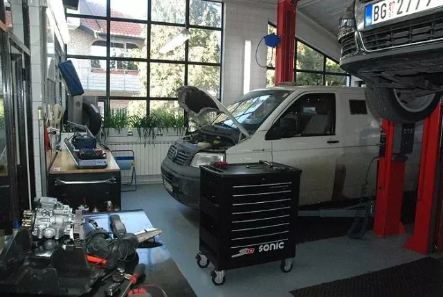 VOLKSWAGEN PASSAT B4 - SVE VRSTE SERVISERSKIH USLUGA