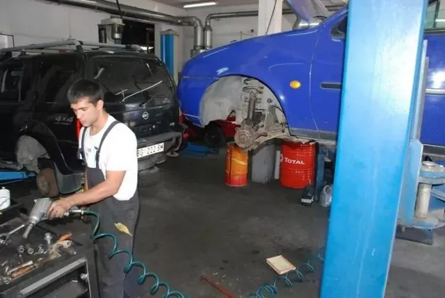 BMW M3 - AUTOMEHANIČARSKE USLUGE