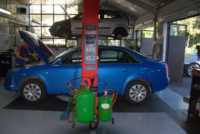 AUDI S8 - SVE VRSTE SERVISERSKIH USLUGA