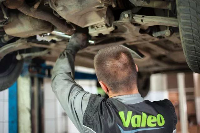 SERVIS CITROEN SAXO AUTOMOBILA