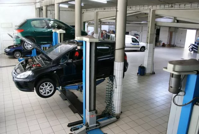 SERVIS PEUGEOT PARTNER AUTOMOBILA