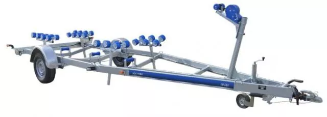 AUTO PRIKOLICA ZA CAMAC – MARINE 1800KG, SA ROLERIMA