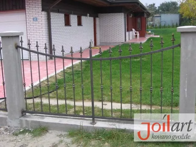 OGRADA ZA DVORIŠTE OD KOVANOG GVOŽĐA 019