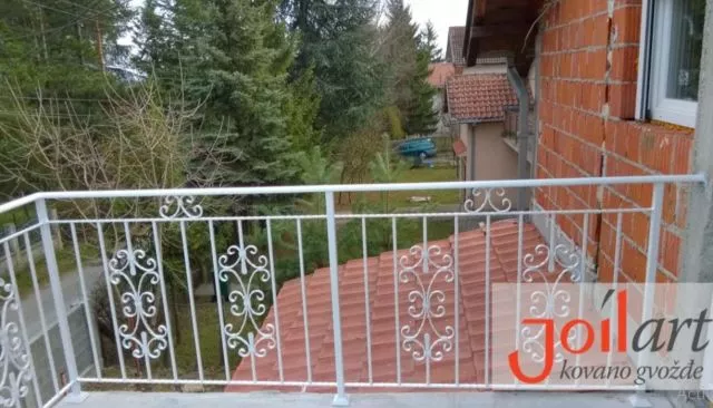 GELENDERI OD TRADICIONALNOG KOVANOG GVOŽĐA 121