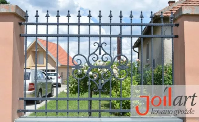 KOVANA OGRADA 068