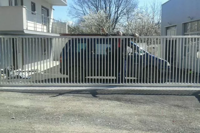 METALNE KAPIJE KLIZNE
