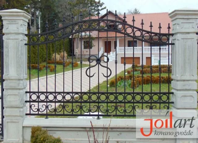 KOVANA OGRADA ZA DVORIŠTE 051