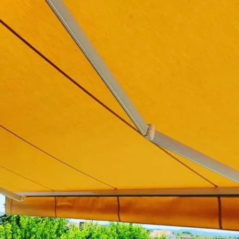 ZGLOBNA TENDA MODEL 67