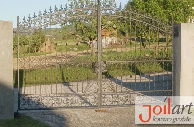 DVOKRILNA KAPIJA OD LUX KOVANOG GVOŽĐA 116