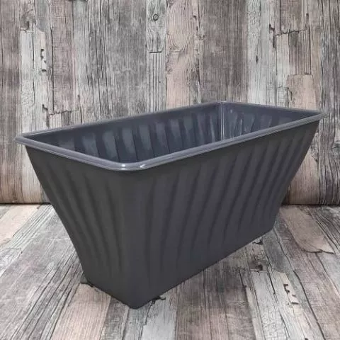 PLASTIČNA ŽARDINJERA