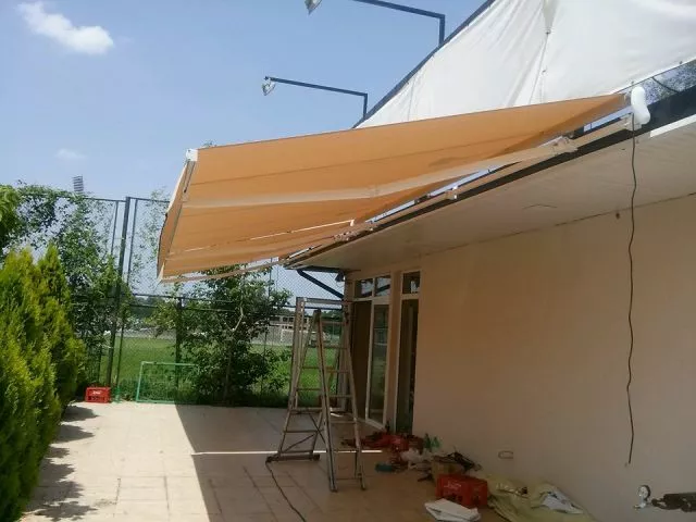 ZGLOBNA TENDA MODEL 28