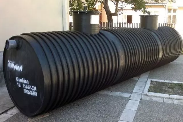 PLASTIČNE SEPTIČKE JAME 3000L Ø 1200 X 2700 MM