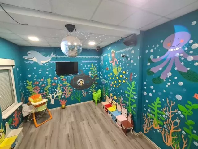 ROĐENDAN U DEČIJOJ IGRAONICI ALL INCLUSIVE PAKET 25 ODRASLIH I 25 DECE