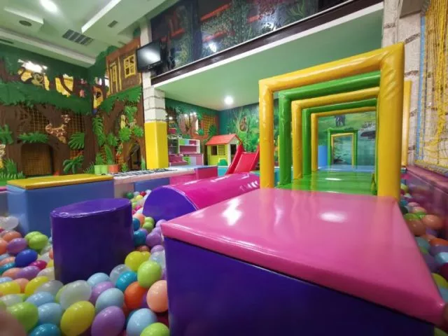DŽUNGLICA 2 - ZAKUP SA PIZZAMA ZA DECU