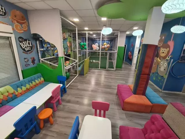 ROĐENDAN U DEČIJOJ IGRAONICI ALL INCLUSIVE PAKET 50 ODRASLIH I MAX 60 DECE