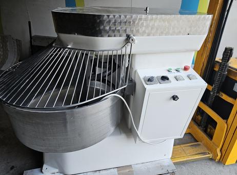 - Italijanski spiralni mikser od 290L potpuno renoviran Verified seller