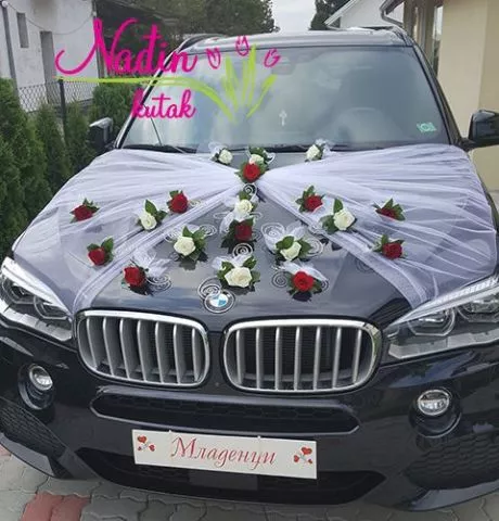CVETNA ARANŽMAN ZA SVADBENI AUTO - A038