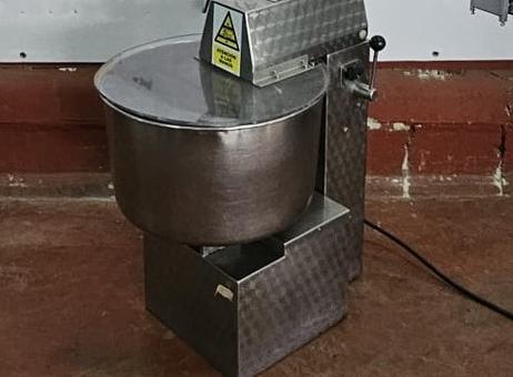 Gnječilica AMASADORA 80 LITROS Verified seller