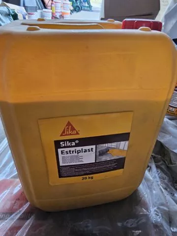 ADITIV ZA PODNO GREJANJE - SIKA ESTRIPLAST