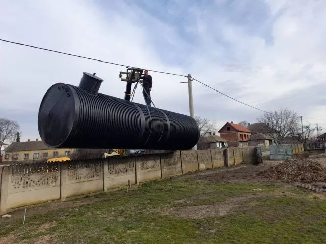 PLASTIČNI REZERVOAR ZA VODU 30M3