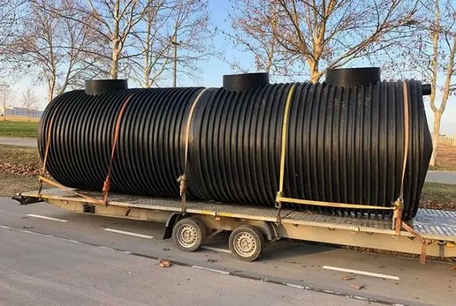 HORIZONTALNI PLASTIČNI REZERVOAR 6000L Ø1200X5400MM