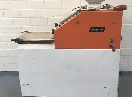 Bureau Ruud Janssen FM 126 Roller forme Najprodavaniji