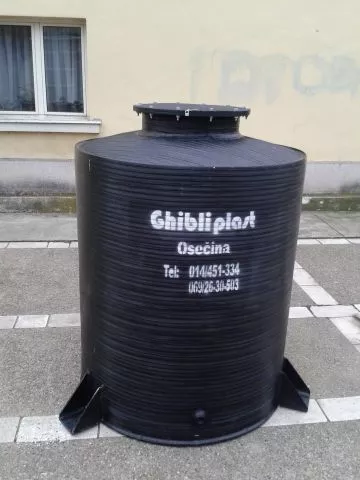 VERTIKALNI PLASTIČNI REZERVOAR 4.000L Ø 1.600 X 2.000 MM