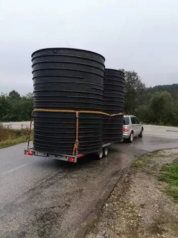 VERTIKALNI PLASTIČNI REZERVOAR 6.000L Ø 1.600 X 3.000 MM