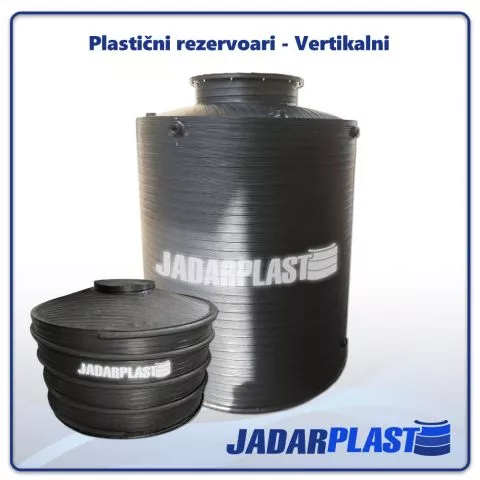 VERTIKALNI PLASTIČNI REZERVOAR 750L