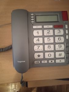 Fiksni telefoni