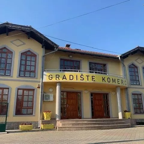 GRADIŠTE KOMERC *STOVARIŠTE* IZGRADNJA OBJEKATA*