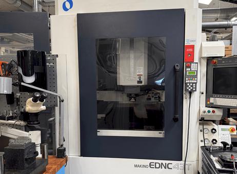 Die tone edm mašina Makino EDNC 43T incl. Erowa Robot 120 pcs Najprodavaniji