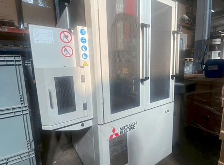 Die tone edm mašina Mitsubishi EA8 Najprodavaniji