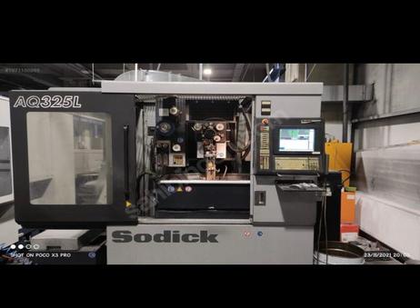 EDM mašina za sečenje žice Sodick AQ325L