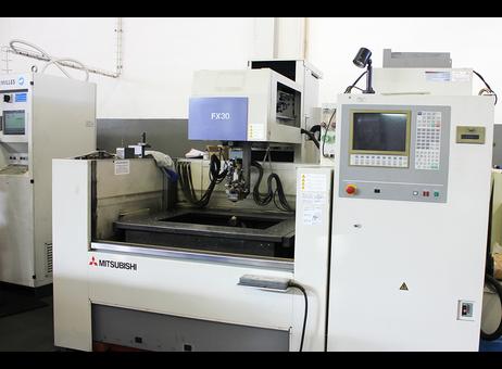 EDM mašina za sečenje žice Mitsubishi FX 30 K Plus