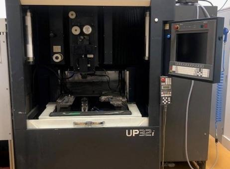 EDM mašina za sečenje žice MAKINO UP32i Verified seller