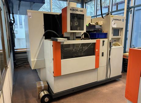 EDM mašina za sečenje žice AGIE CHARMILLES ROBOFIL 440CC