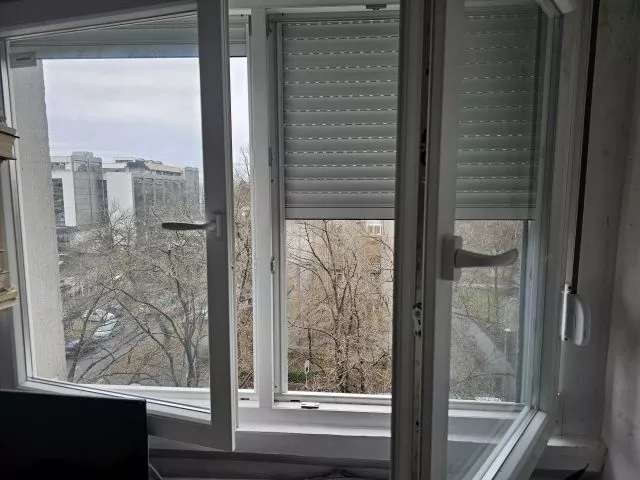 DVOKRILNI PVC PROZOR SA T PREČKOM 160 X 140 BELI