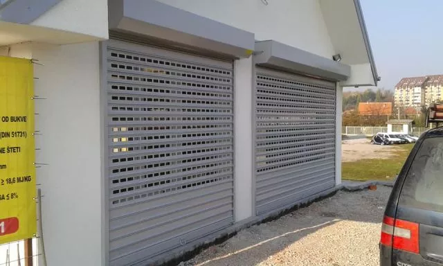 PERFORIRANA ROLO VRATA - MODEL 9