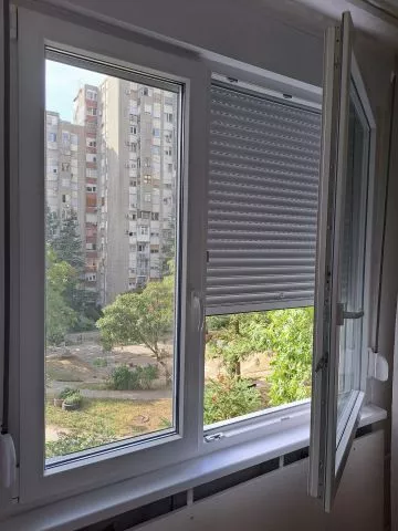 PVC PROZOR 180X180
