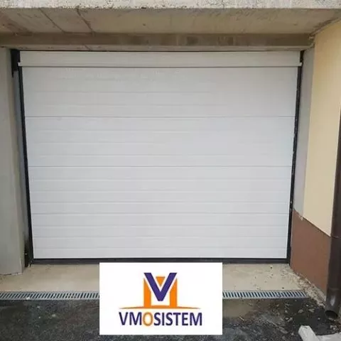 SEGMENTNA GARAŽNA VRATA MODEL 3