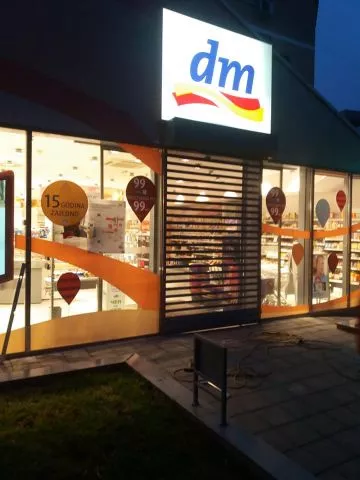 ROLO VRATA SA MIKROPERFORACIJOM - MODEL 11