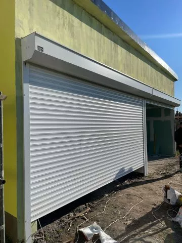 ALUMINIJUMSKA ROLO VRATA - MODEL 23