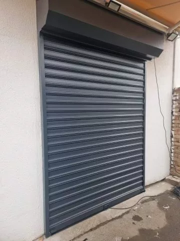 ČELIČNA ROLO VRATA PLASTIFICIRANA - MODEL 1