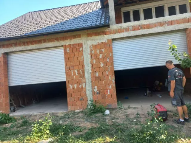 ROLO GARAŽNA VRATA - MODEL 4