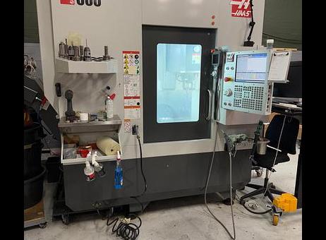 Obradni centar - 5 os HAAS UMC 500 Verified seller  Nisko radno vreme